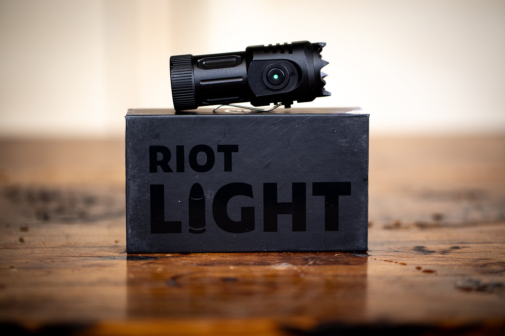 Riot Light – Lone Survivalist